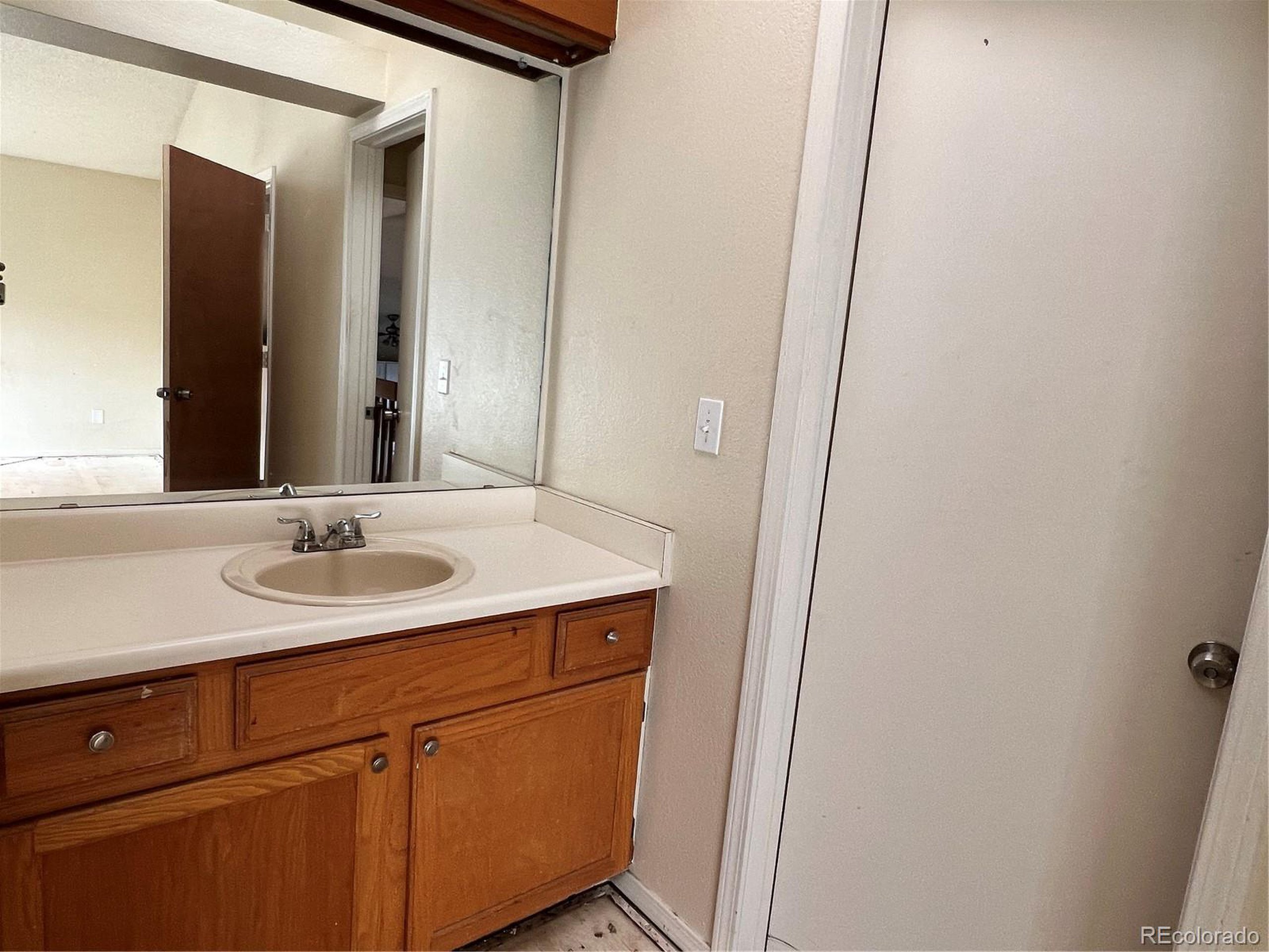 Restricted Address, Highlands Ranch, CO 80126 | LISTINGS.COM | Real ...